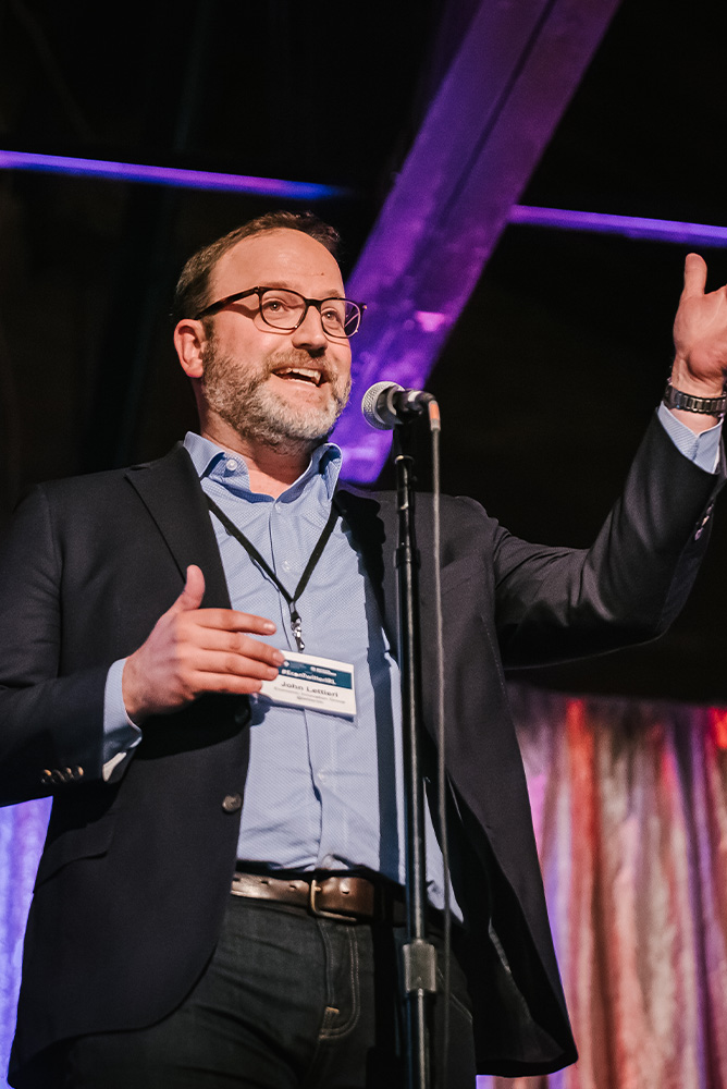 EconTwitterIRL Conference – Chris Corrao: Stories & Portraits